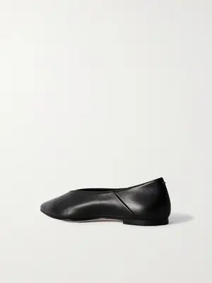 AeydĒ Moa Leather Point-toe Flats - Black