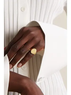 Yvonne Léon 9-karat Ring With Diamond