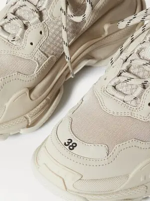 Balenciaga Triple S Sneakers - Neutrals