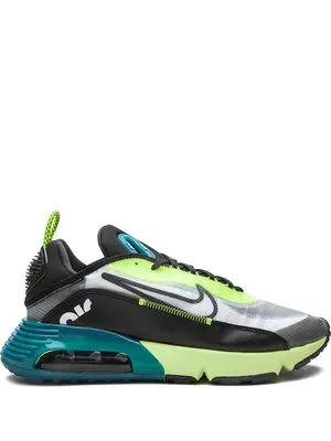 Nike Max 2090 Low-top Sneakers
