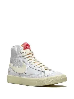 Nike Blazer Mid '77 Vntg Emb Popcorn Sneakers