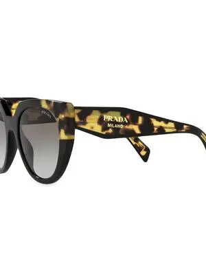 Prada Cat-eye Sunglasses - Green