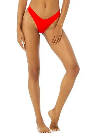 Alo Yoga Airbrush Invisible Thong Underwear Cherry