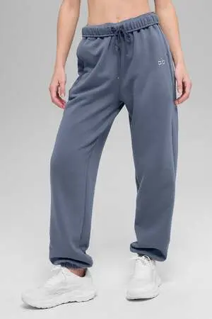 Alo Yoga ALO Accolade Sweatpant Bluestone