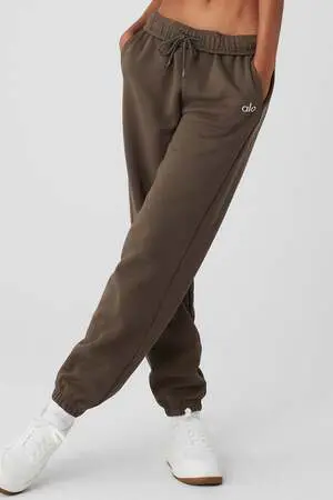 Alo Yoga Accolade Sweatpant - Olive Tree