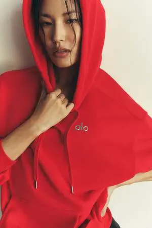 Alo Yoga Accolade Hoodie - Bright Red