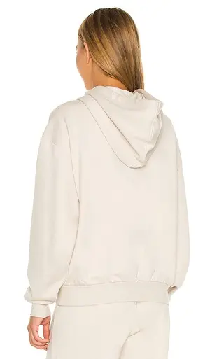 Alo Yoga Accolade Hoodie In Cream