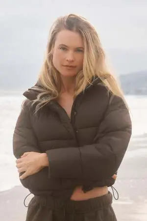 Alo Yoga Gold Rush Puffer Jacket - Espresso