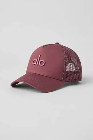 Alo Yoga District Trucker Cap Burgundy Truffle