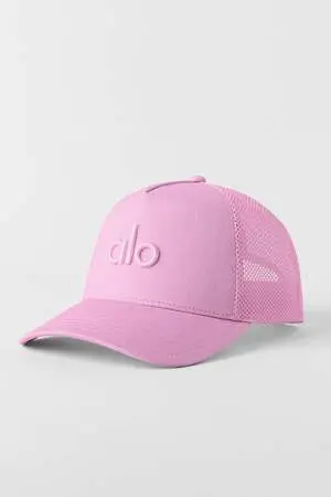 Alo Yoga District Trucker Cap - Candy Heart Pink