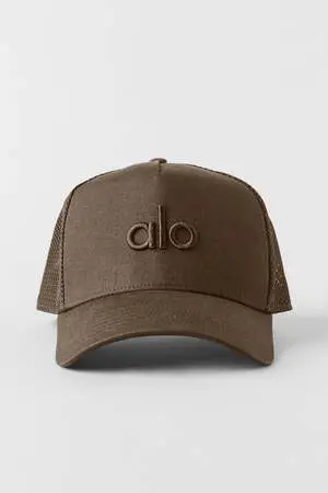 Alo Yoga District Trucker Cap - Espresso