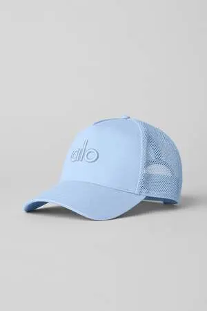 Alo Yoga District Trucker Cap Seashell Blue