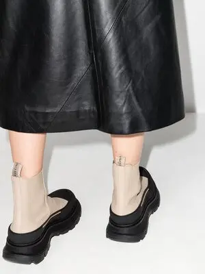 Alexander McQueen Tread Slick Chelsea Boots - Neutrals