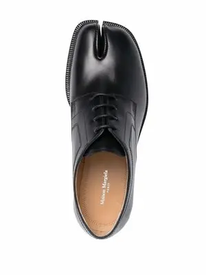 MAISON MARGIELA Tabi Leather Derby Shoes - Black