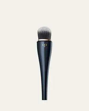CLE DE PEAU BEAUTE Light Coverage Foundation Brush - One-color