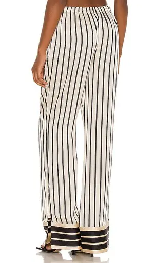 L'academie The Rosie Pant