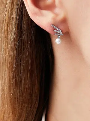 Yoko London 18kt White Gold Akoya Pearl And Diamond Earrings - Silver