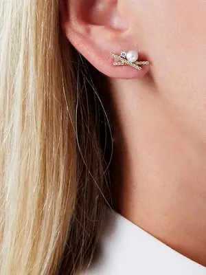 Yoko London 18kt Yellow Akoya Pearl And Diamond Stud Earrings - Gold
