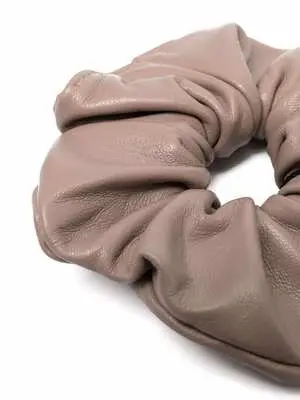MANOKHI Leather Scrunchie Hairband - Neutrals