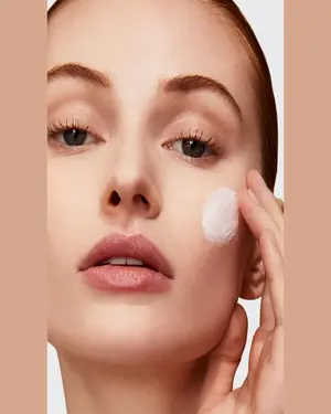 CLE DE PEAU BEAUTE Skin-refining Clay Scrub, 3.6 Oz - One-color