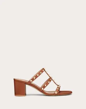 Valentino Garavani Rockstud Calfskin Leather Slide Sandal Saddle Brown