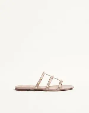 Valentino Garavani Rockstud Flat Slide Sandals - Poudre