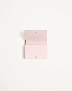 Valentino Garavani Small Rockstud Grainy Calfskin Wallet - Pink