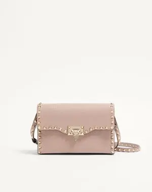 Valentino Garavani Rockstud Grainy Calfskin Crossbody Bag - Poudre
