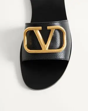Valentino Garavani Vlogo Signature Slide Sandal - Black