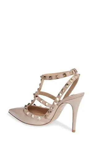 Valentino Garavani Rockstud T-strap Pointed Toe Pumps - P45 Poudre/poudre