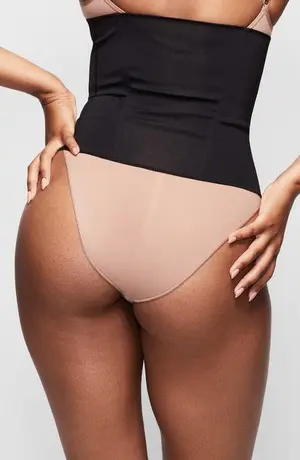 SKIMS Neoprene Shapewear Waist Trainer