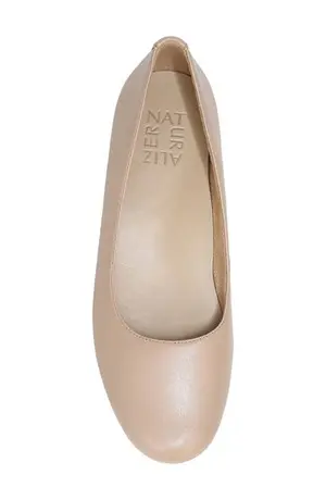 Naturalizer True Colors Maxwell Flat - Barely Nude