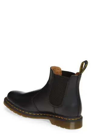 Dr. Martens 2976 Chelsea Boot - Black