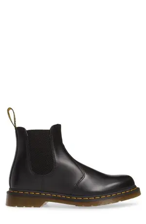 Dr. Martens 2976 Chelsea Boot - Black