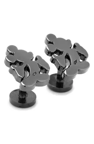 CUFFLINKS, INC. 