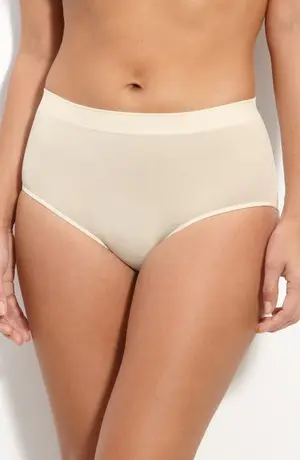 Wacoal B-smooth® Briefs Ivory