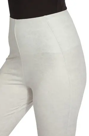 Lyssé Textured Faux Leather Leggings