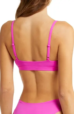 SKIMS Fits Everybody Triangle Bralette