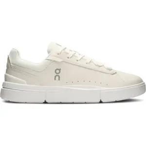 On The Roger Advantage Sneakers - Ivory/ivory