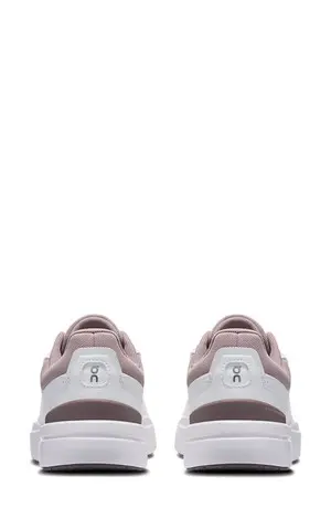 On The Roger Advantage' Sneakers - White/heron