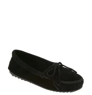 Minnetonka Contrast Stitching Flats For Women