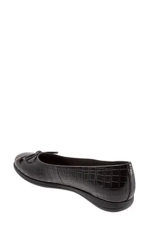 Trotters Dellis Ballet Flat - Black Croc Print Leather