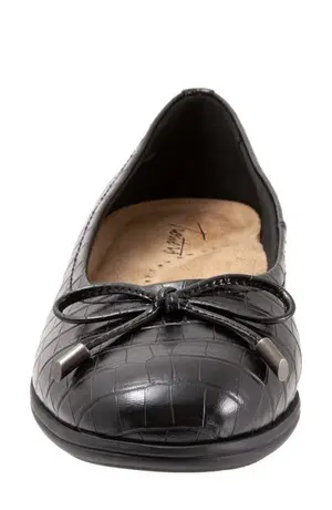 Trotters Dellis Ballet Flat - Black Croc Print Leather