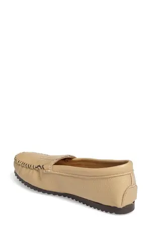 Minnetonka Deerskin Leather Loafer - Champagne