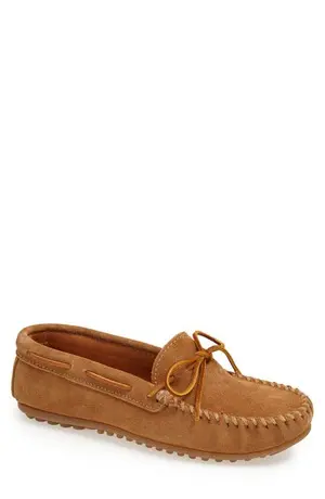 Minnetonka Classic Driving Shoe - Taupe