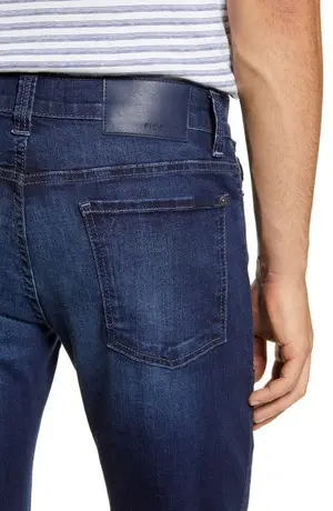 Fidelity Denim 50-11 Relaxed Fit Jeans - Komodo