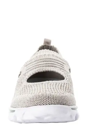 PROPET Travelactiv Avid Slip-on Sneaker - Lt Grey