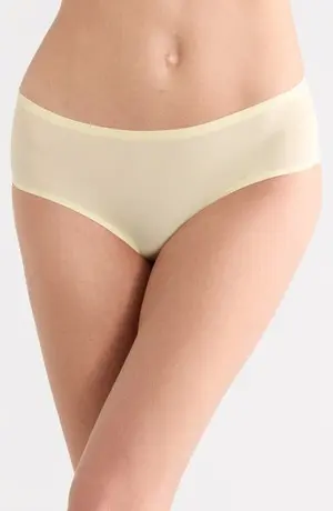 Chantelle Soft Stretch Seamless Hipster Panties French Vanilla