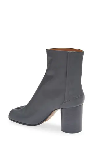 MAISON MARGIELA Tabi Boots - Grey