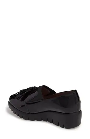 WONDERS Talla Loafer Wedge - Black Patent Leather
